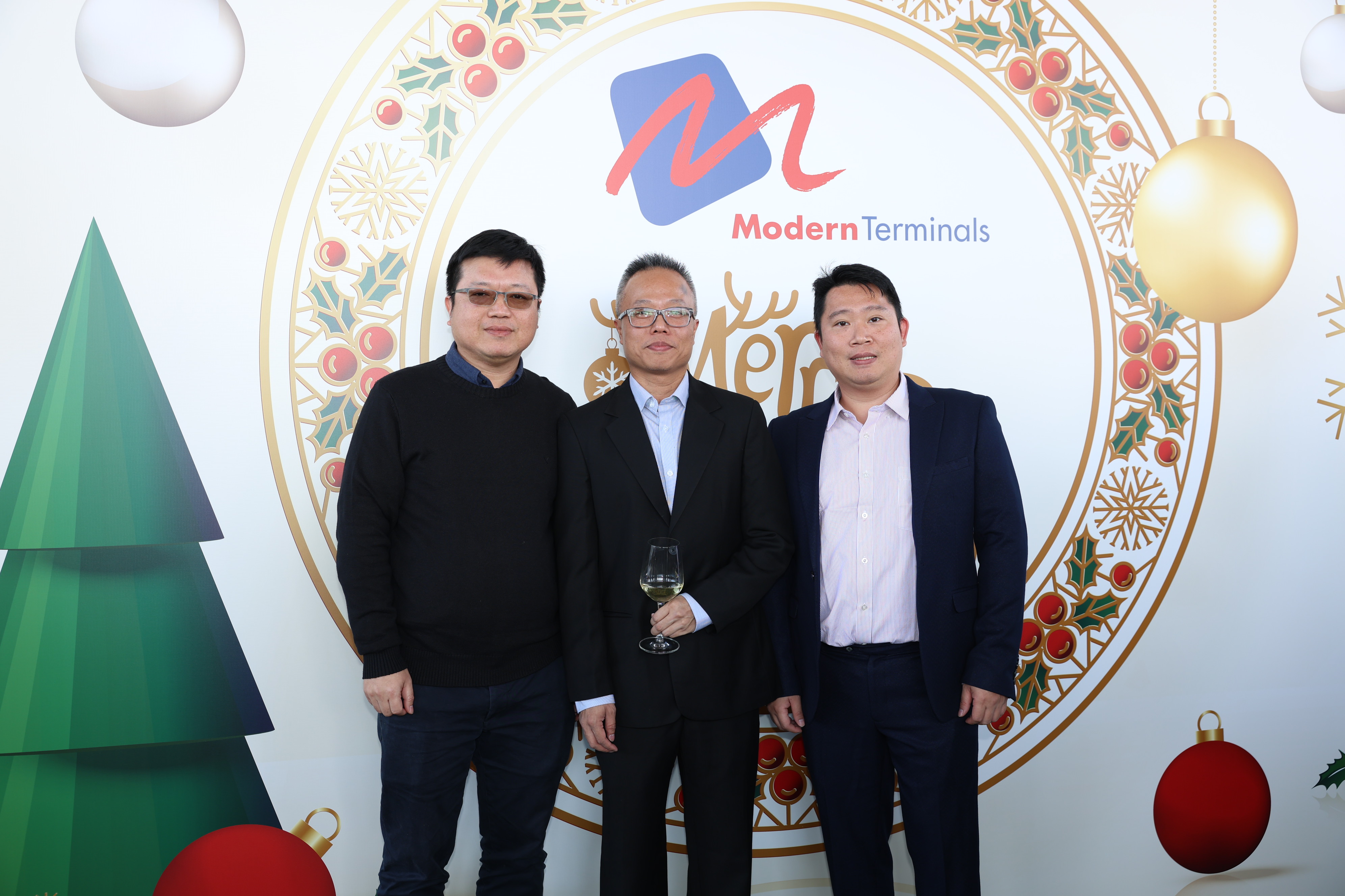 Photo Taking Time : 1230 - 1300 hrs